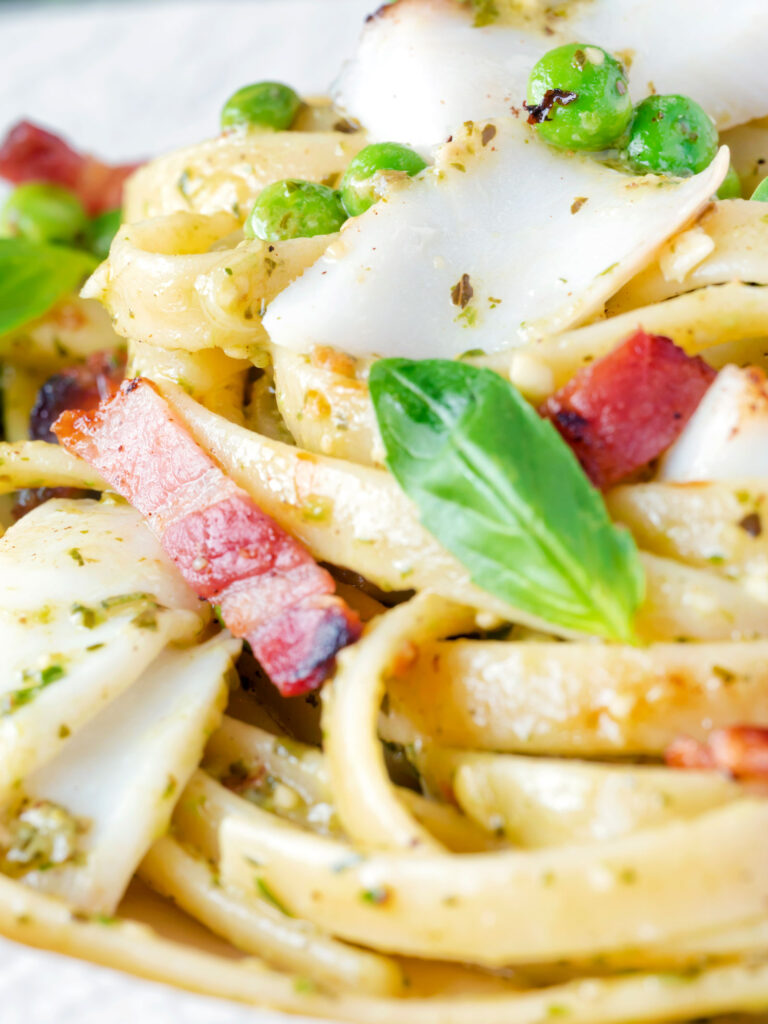 Cod Pasta with Pesto, Peas and Bacon - Krumpli