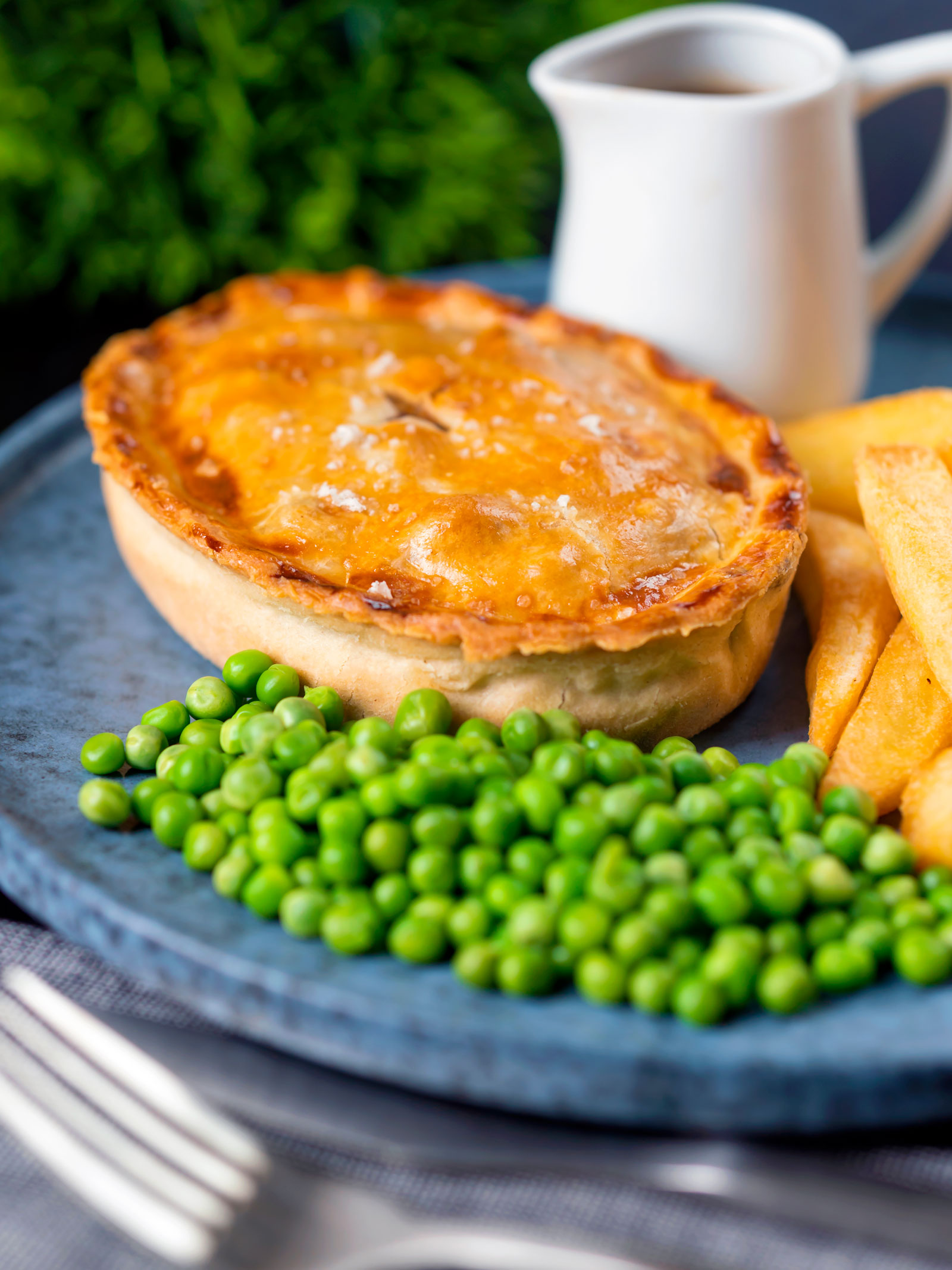 Steak and Stilton Pie with Gravy - Krumpli