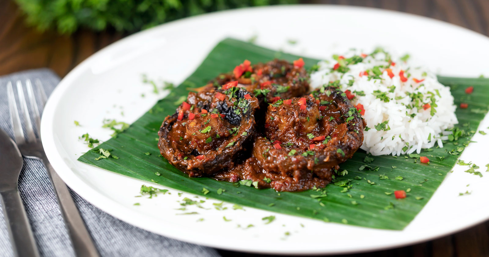 Vegan Mushroom Rendang Curry with Coconut - Krumpli