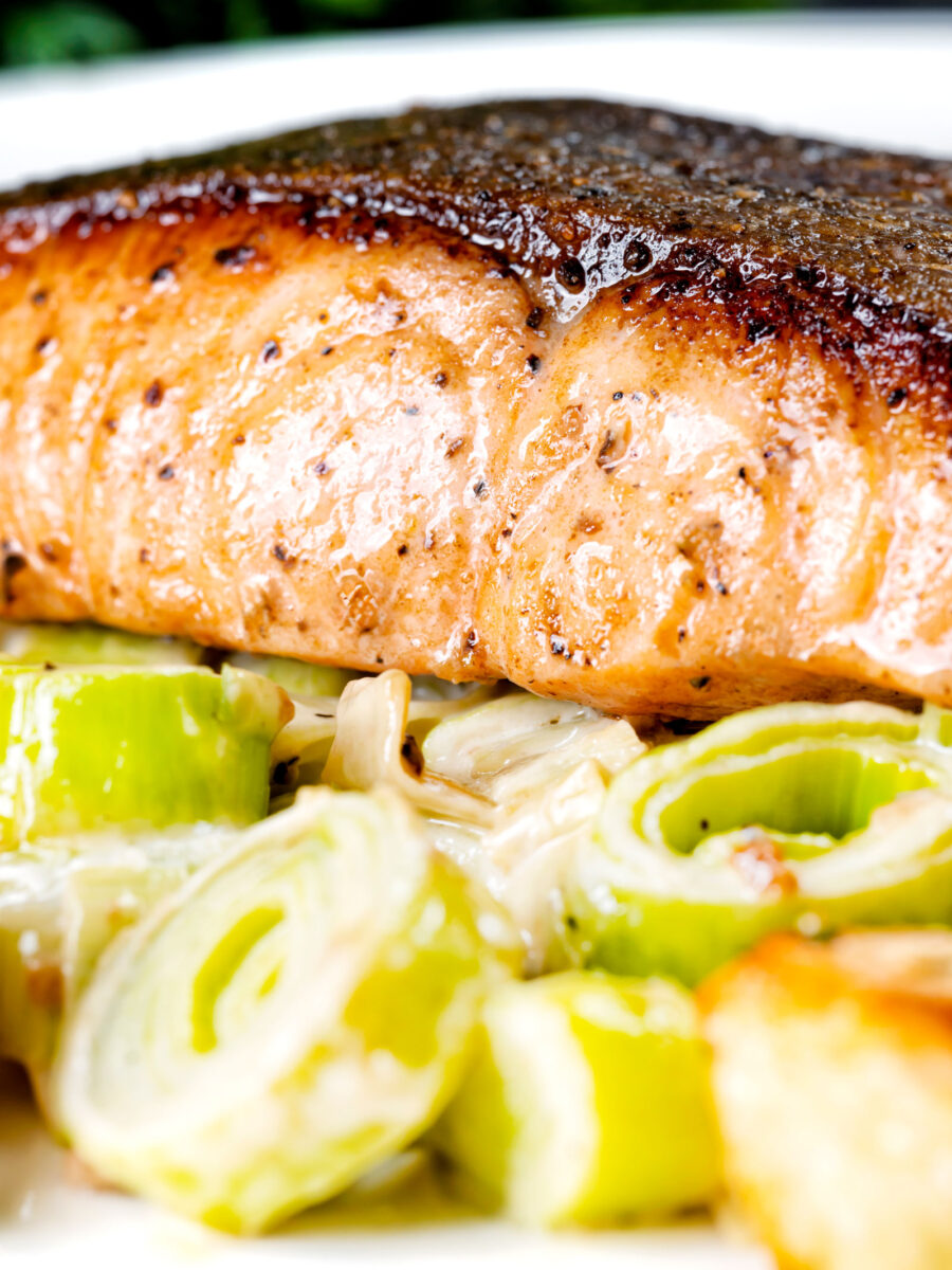 Pan Fried Salmon Fillet with Crispy Skin - Krumpli