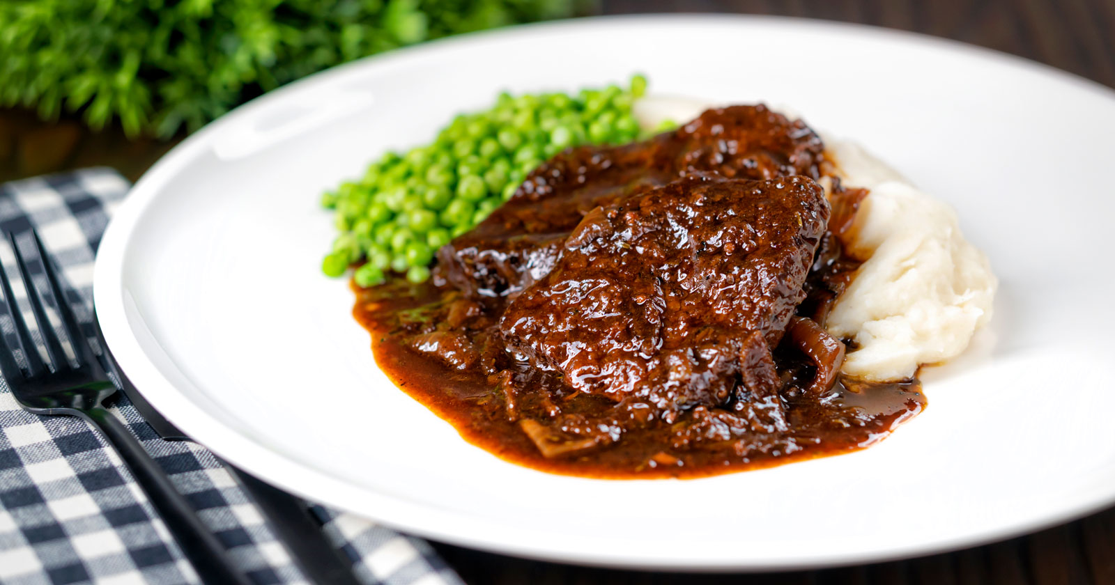 Old Fashioned Braised Steak and Caramelised Onions - Krumpli