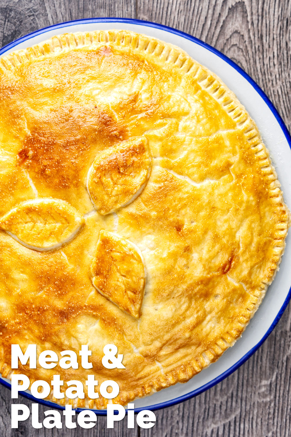 Traditional British Meat and Potato Pie - Krumpli