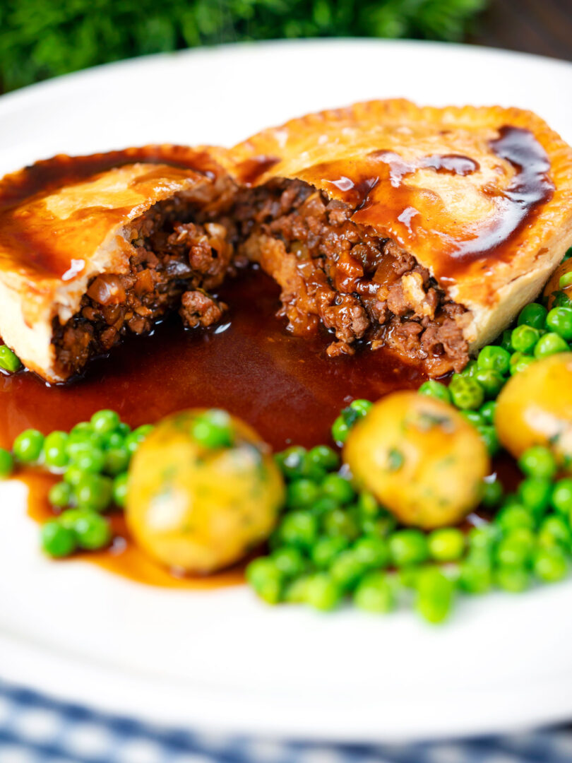 Old School Minced Beef and Onion Pie - Krumpli