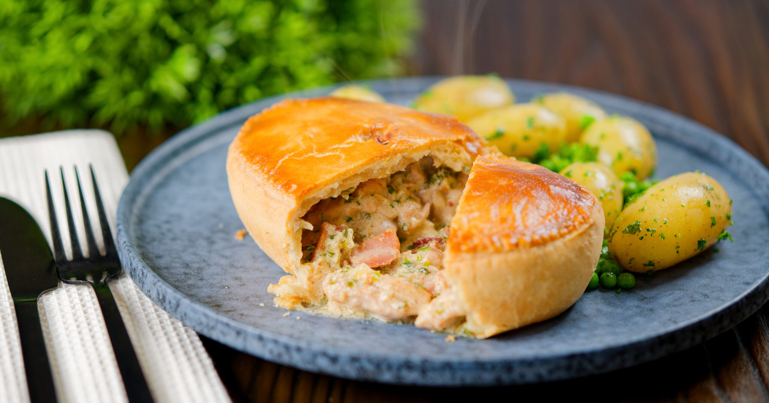 Creamy Chicken and Bacon Pie - Krumpli
