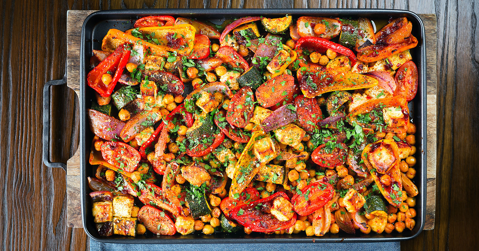Halloumi Cheese Tray Bake with Chickpeas and Harissa - Krumpli