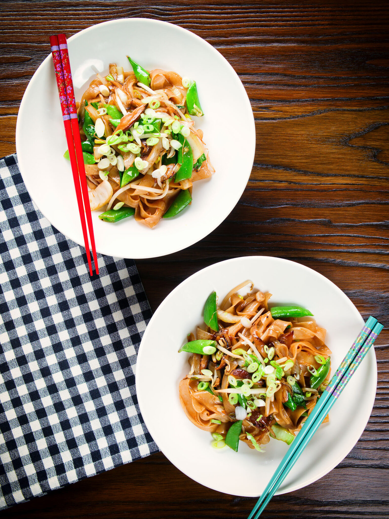Stir Fried Vegetarian Ho Fun Noodles - Krumpli