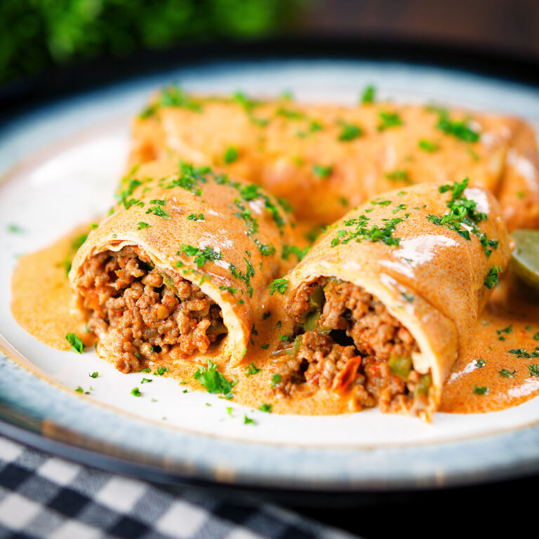 Hortobágyi Palacsinta Hungarian Meat Stuffed Pancakes - Krumpli