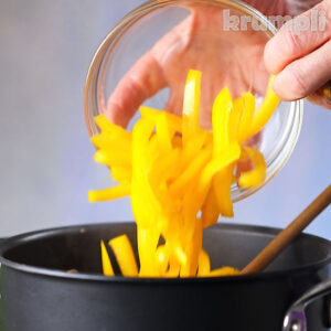 Lecsó Hungarian Tomato Pepper Stew - Krumpli