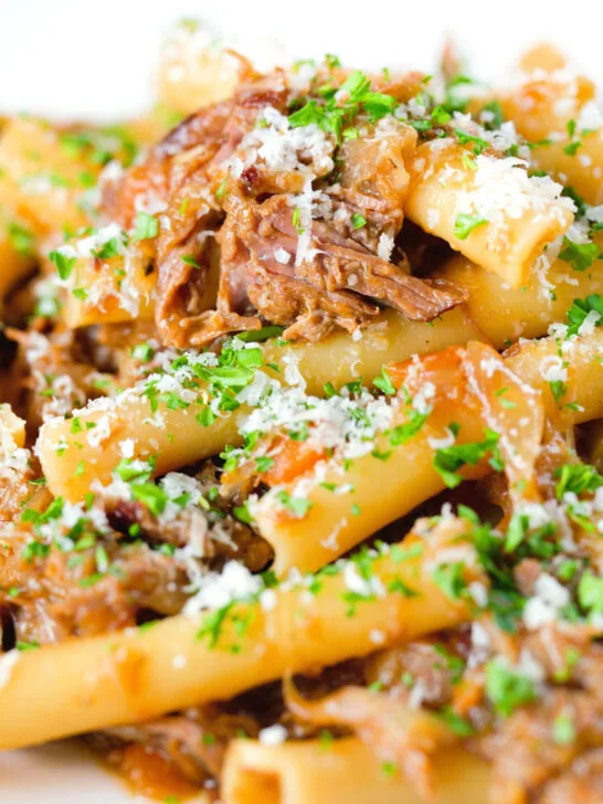 Pasta alla Genovese (Beef and Onion Ragu) - Krumpli